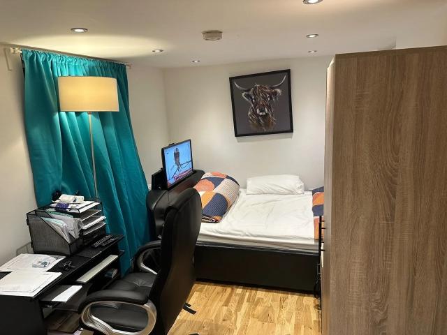 Apartment at Gatling Road, Greater London