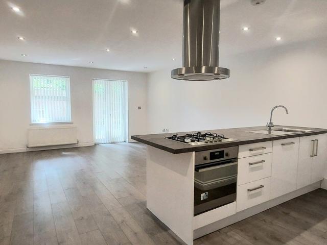 Apartment at Gatwick Way, Greater London