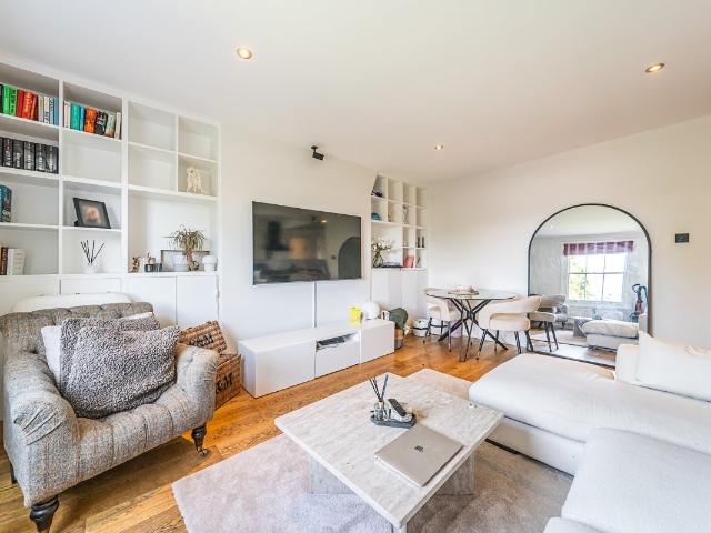 Apartment at Gauden Road, Greater London