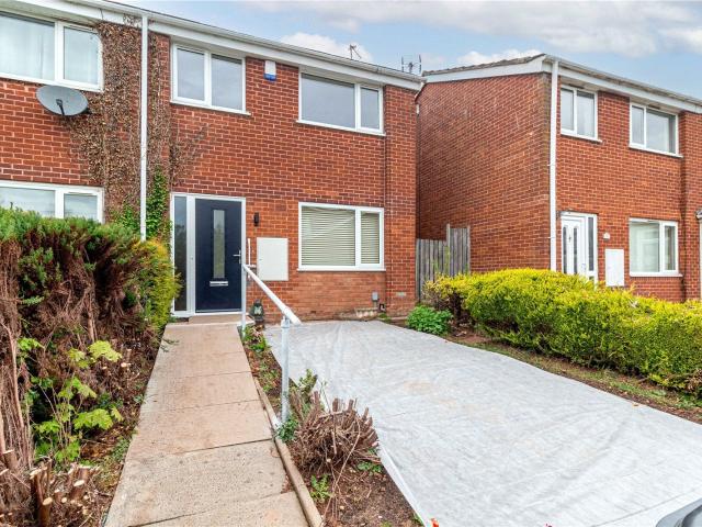 Apartment at Gaydon Close, Redditch