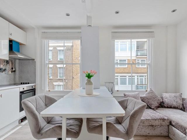 Apartment at Gaywood Street, Greater London