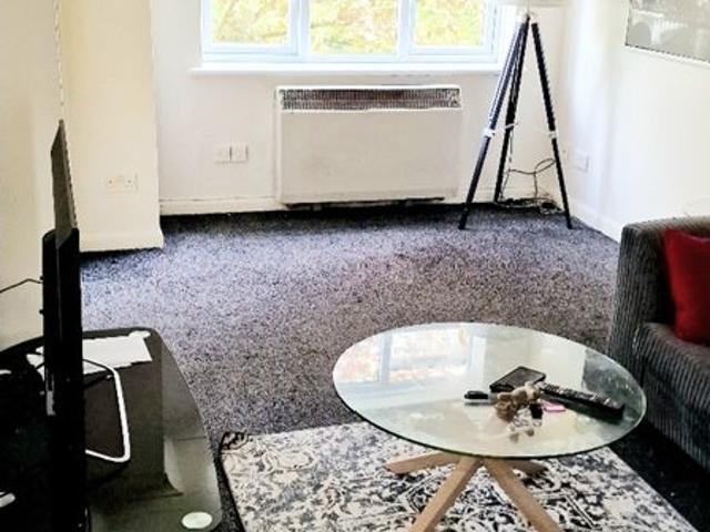 Apartment at Gainsborough Road, Greater London