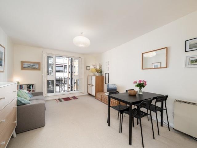 Apartment at Gainsford Street, Greater London