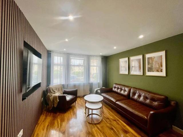 Apartment at Mote Hill Road, Paisley