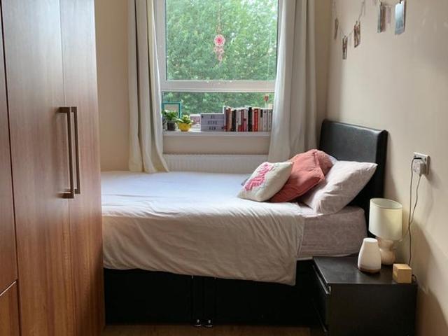 Apartment at Galleywall Road, Greater London