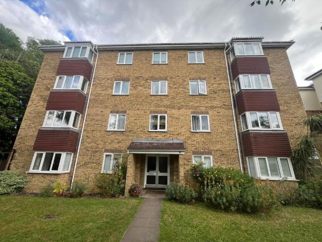 Apartment at Galsworthy Road, Greater London