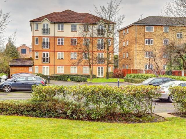 Apartment at Galsworthy Road, Greater London