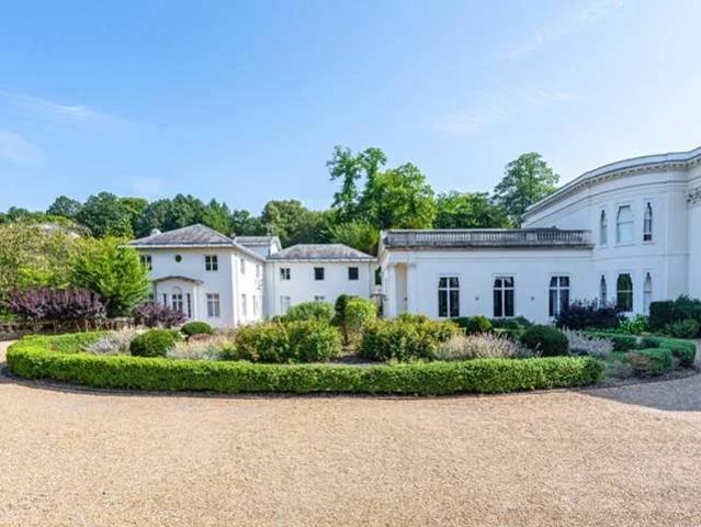 Apartment at Garden Road, Greater London