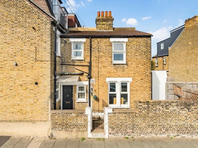 Apartment at Garfield Road, Greater London