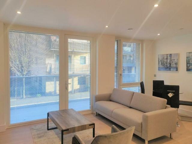 apartment at Garnet Place, West Drayton