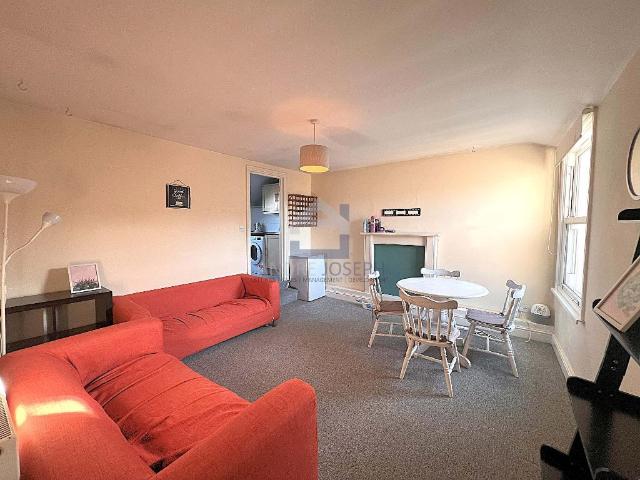 Apartment at Garratt Terrace, Greater London