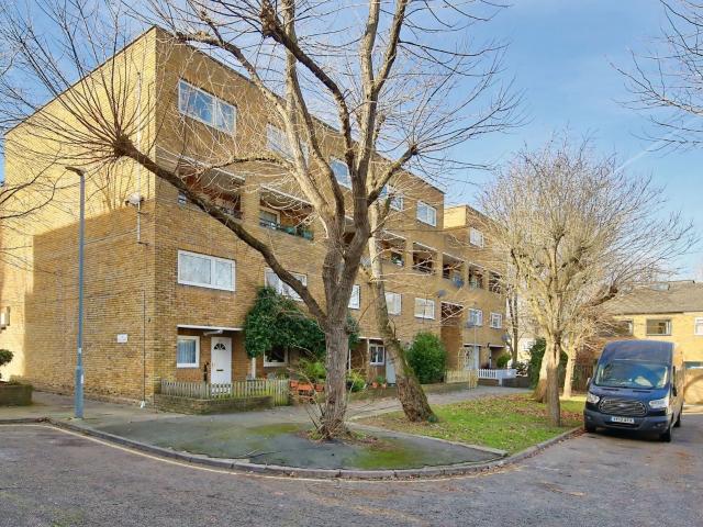 Apartment at Garrick Close, Greater London
