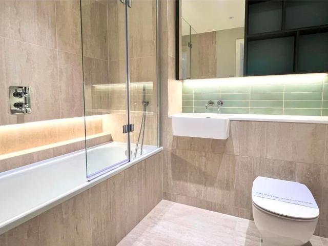 Apartment at Gasholder Place, Greater London