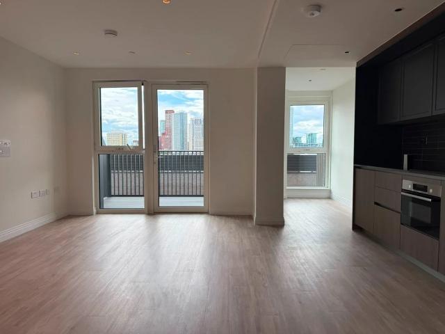 Apartment at Gasholder Place, Greater London