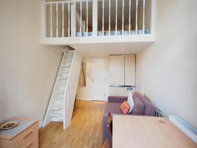 Apartment at Gaspar Close, Greater London