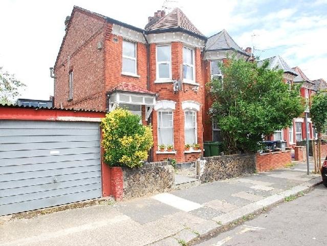 Apartment at Geary Road, Greater London