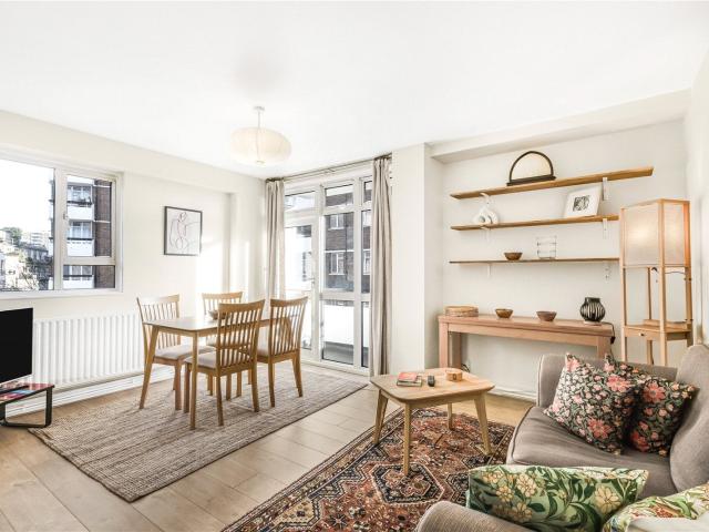 Apartment at Gee Street, Greater London