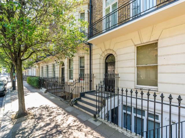 Apartment at George Street, City of Westminster