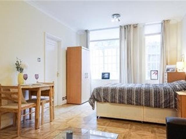 Apartment at George Street, City of Westminster
