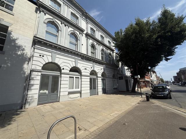 Apartment at George Street, Hull