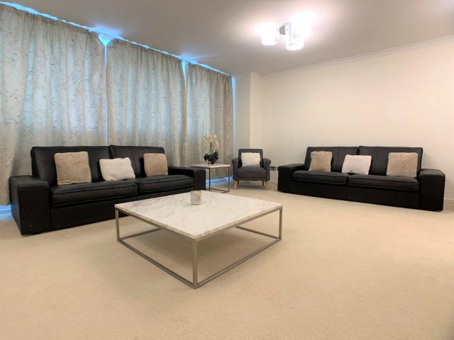 Apartment at George Street, London