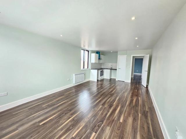 Apartment at George Street, Luton