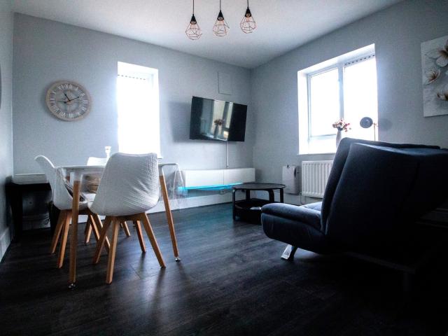Apartment at Gill Avenue, Greater London