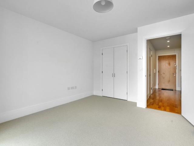Apartment at Gillespie Road, Greater London