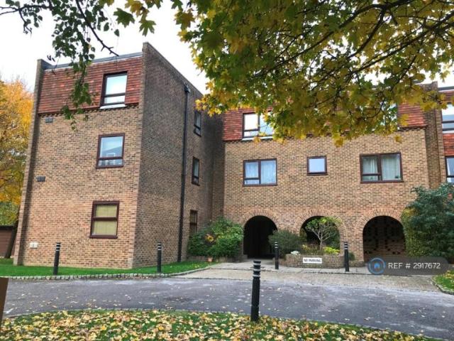 Apartment at Gilliat Drive, Guildford