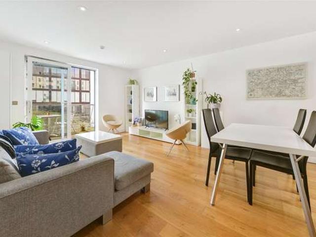 Apartment at Gillingham Street, City of Westminster