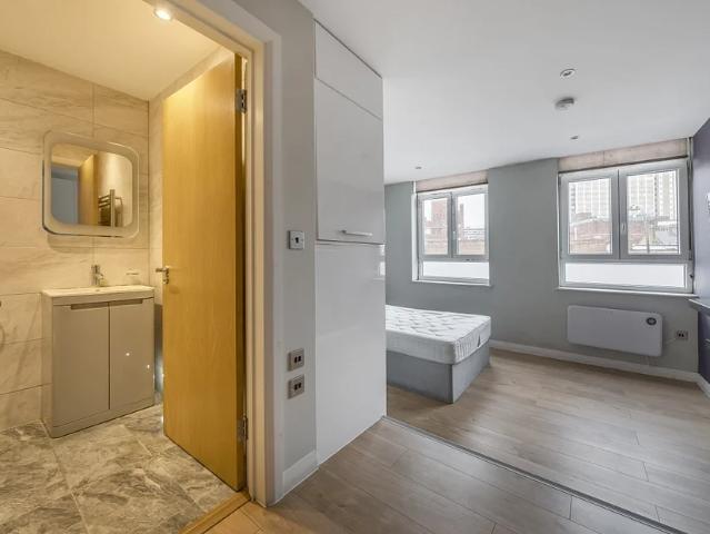 Apartment at Gilmore Road, Greater London