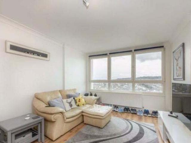 Apartment at Glyndon Road, Greater London