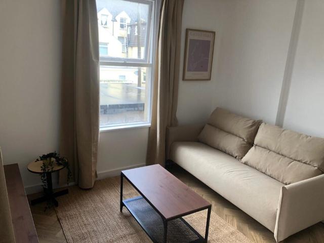 Apartment at Glynrhondda Street, Cardiff
