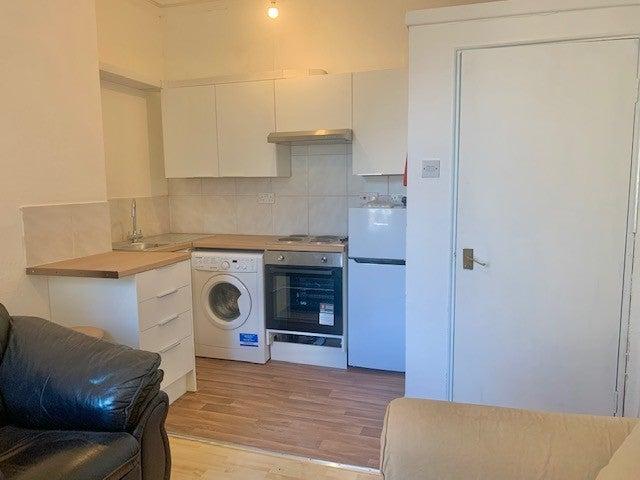 Apartment at Glynrhondda Street, Cardiff