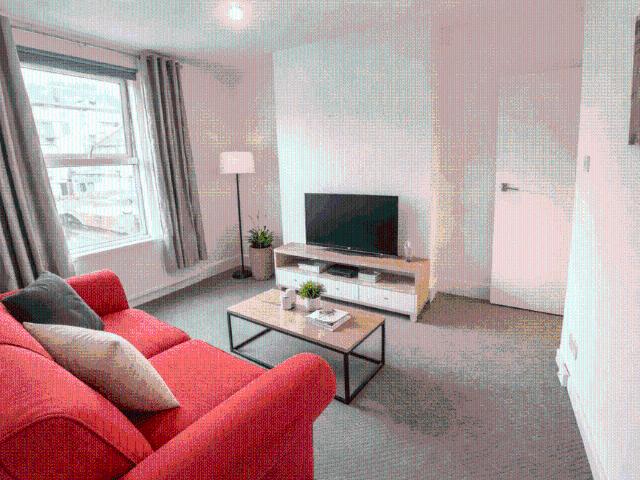 Apartment at Glynrhondda Street, Cardiff