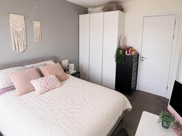 Apartment at Glade Walk, Greater London