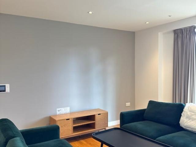 Apartment at Glade Walk, Greater London