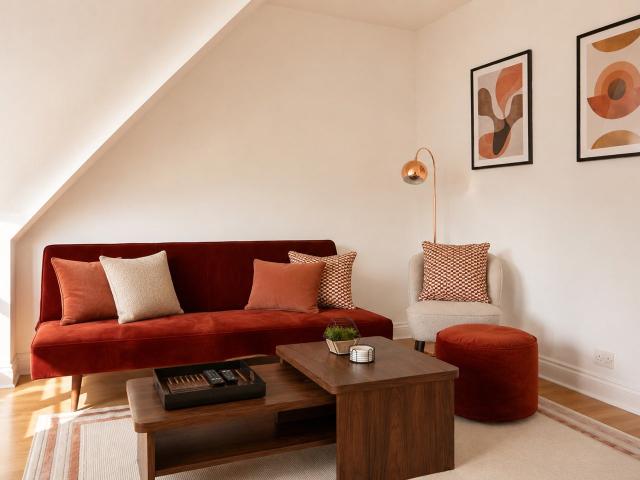 Apartment at Gladstone Avenue, Greater London
