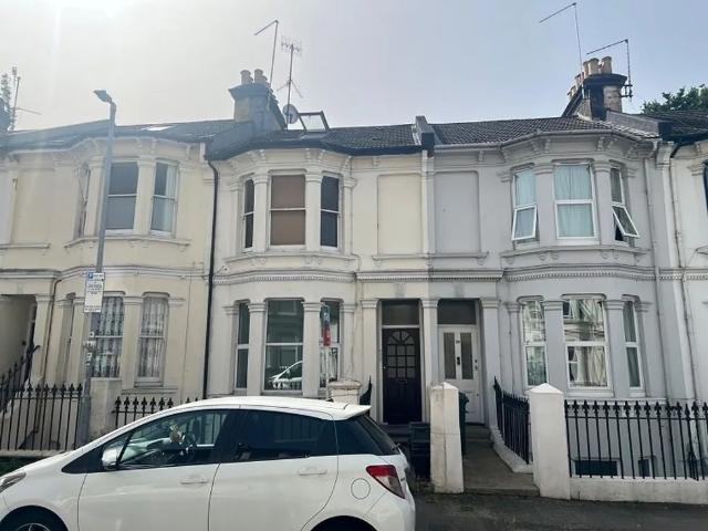 Apartment at Gladstone Place, Brighton