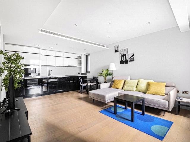 Apartment at Glasshouse Walk, Greater London