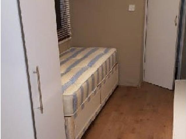 Apartment at Glazbury Road, Greater London