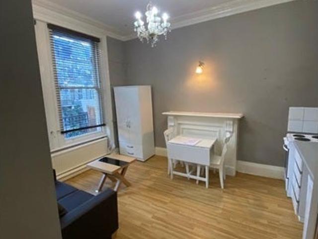 Apartment at Glazbury Road, Greater London