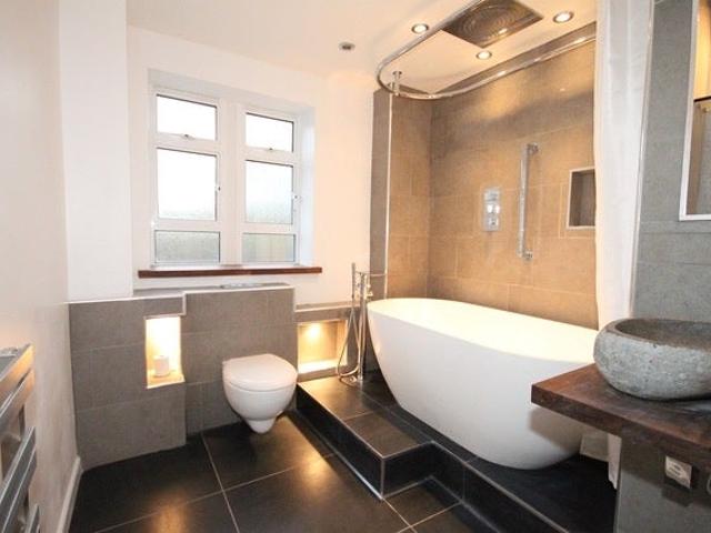 Apartment at Glazebrook Close, Greater London