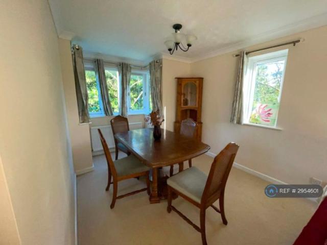 Apartment at Glen Eyre Road, Southampton