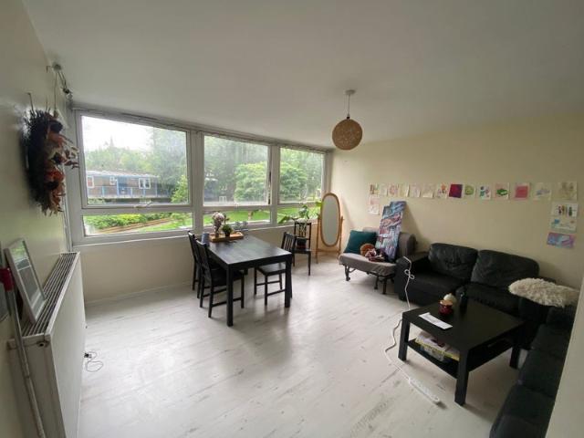 Apartment at Glenfinlas Way, Greater London