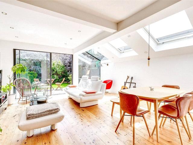 Apartment at Glengall Road, Greater London