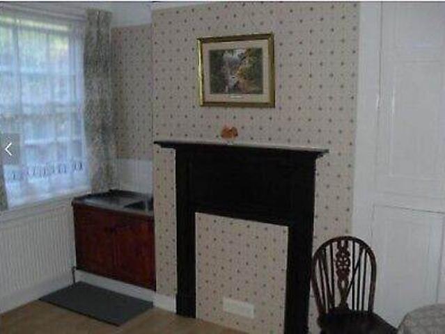 Apartment at Glenister Park Road, Greater London