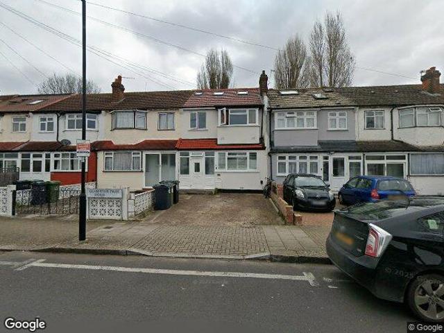 Apartment at Glenister Park Road, Greater London