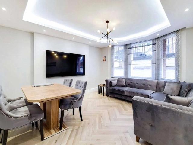 Apartment at Glentworth Street, City of Westminster