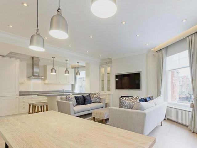 Apartment at Glentworth Street, City of Westminster